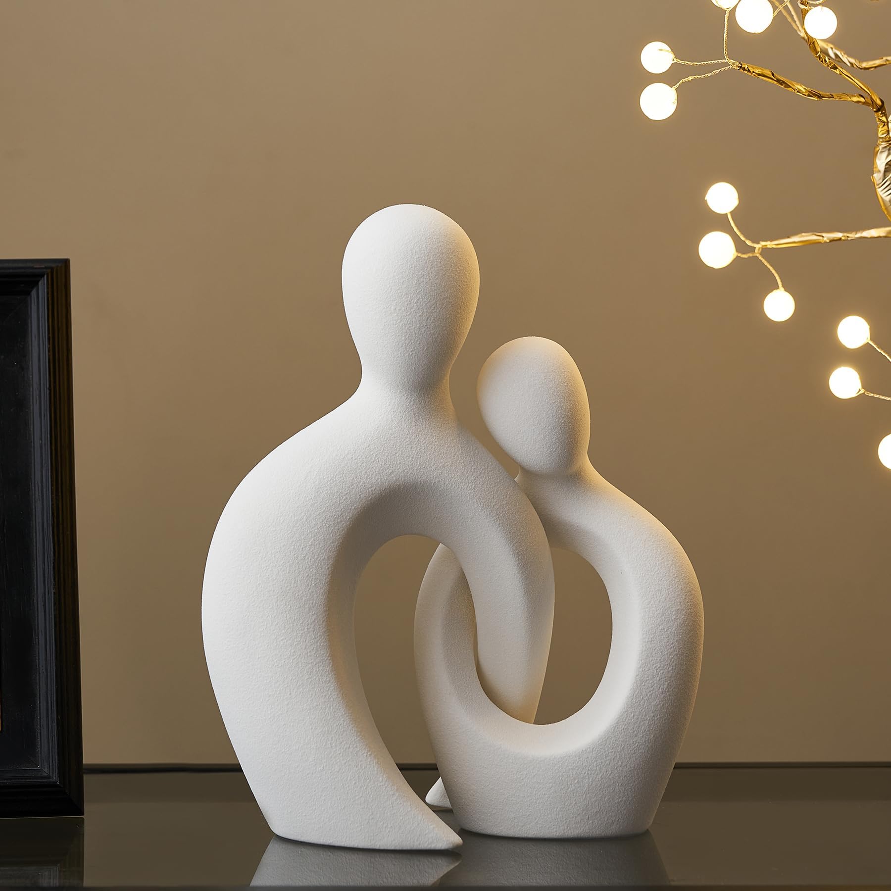 Amazon.com: FUNSXBUG Ceramics Hugging Couple Abstract Statue Sculpture ...