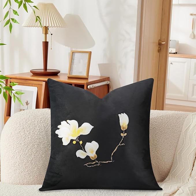 Amazon.com: European Luxury Velvet Throw Pillow Cover 18 x 18 Inch ...