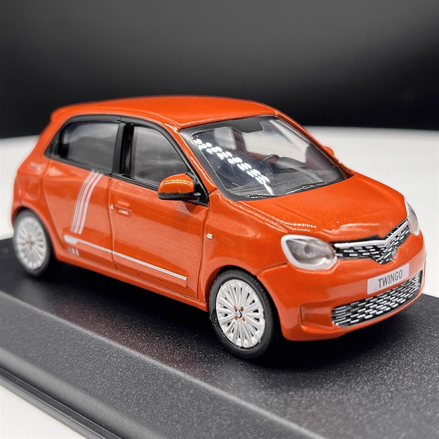 Amazon.co.jp: Mini Car Scale 1 43 Twingo Car Simulation Alloy Car Model ...