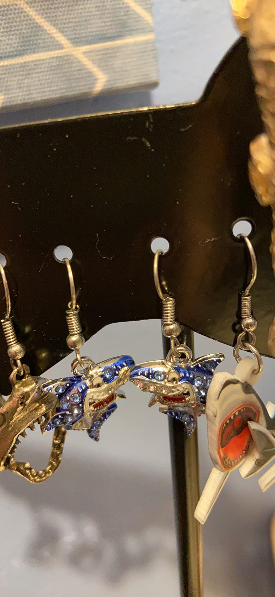 Amazon.com: Aqua79 Shark Sparkling Earrings - Cute Shark Dangle ...