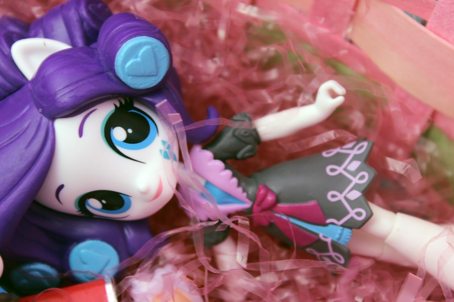 Amazon.com: My Little Pony Equestria Girls EG Mini Friendship Rarity ...