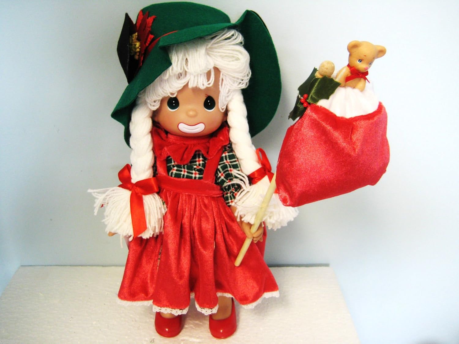Amazon.com: Precious Moments Disney Happy Ho Ho Ho Girl 12" Clown Doll ...