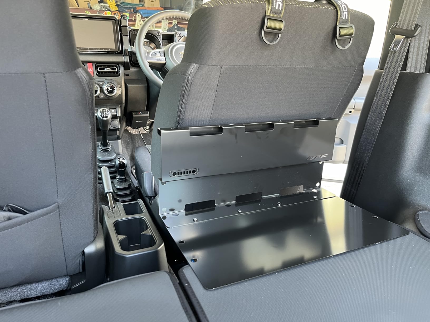 Amazon.co.jp: IPF EXPシリーズ リアウィンドウガード ジムニー JB64 / ジムニーシエラ JB74 専用設計 無加工 ボルトオン取付 日本製 EXJ-05 : 車＆バイク