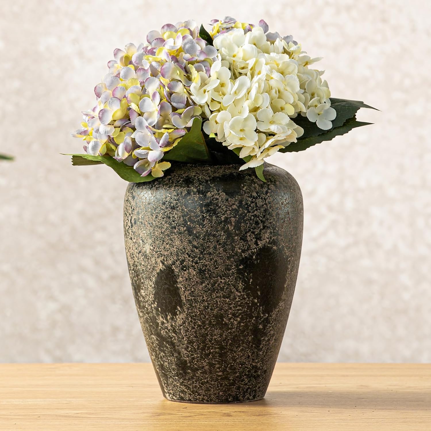 Amazon.com: ONBUYONE-Ceramic Vase, Matte Vintage Vase, Large Flower ...
