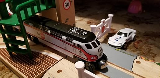 Amazon.com: Whittle Shortline Railroad Caltrain MP36 3pc. Set : Toys ...