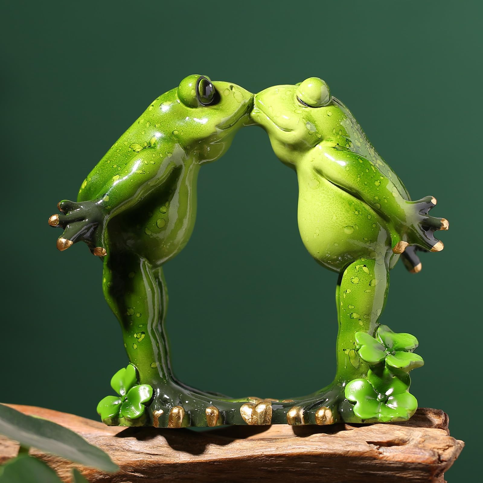 Amazon.com: Frog Figurines Ornaments -Resin Kiss Frog Statues-Adorable ...