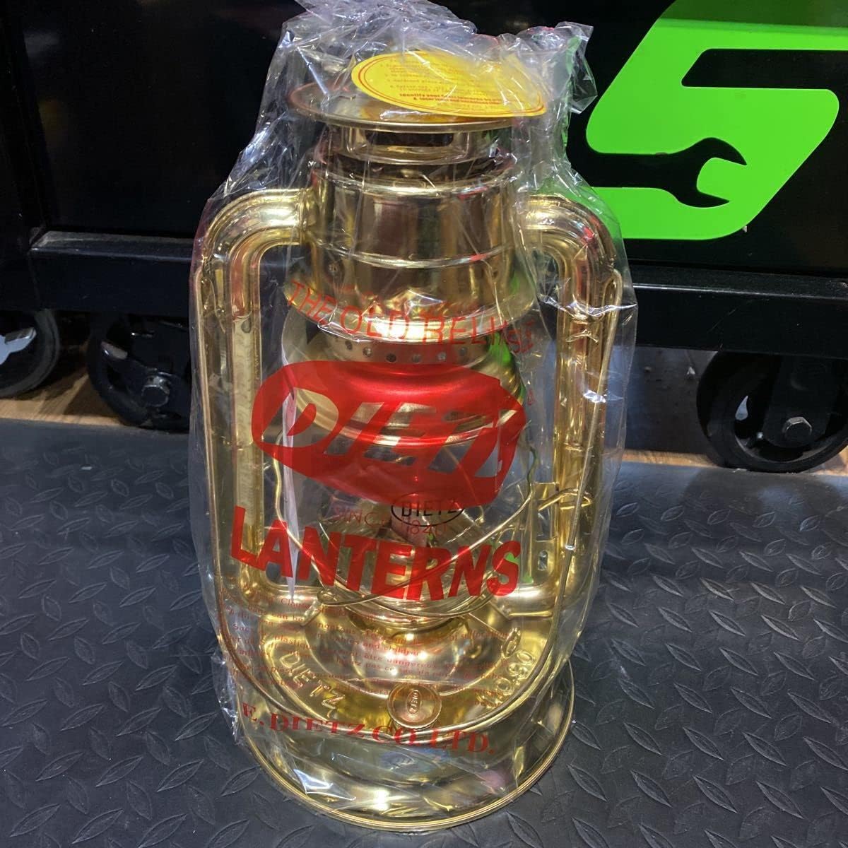 Amazon.co.jp: デイツ ハリケーンランタン 真鍮 ブラス Dietz #90 Blizzard Oil Lantern ランタン ...