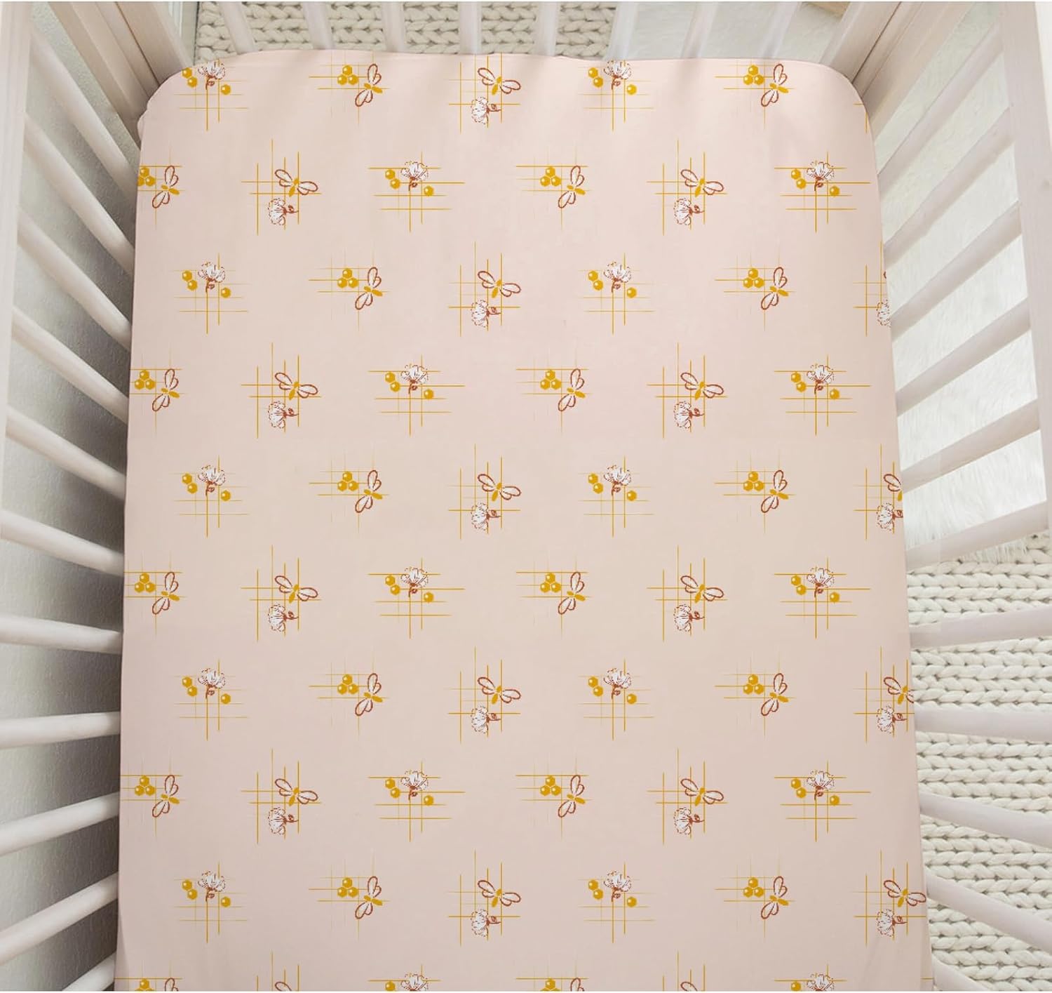 Amazon.com: Hghuooho Baby Crib Fitted Sheet for Girls and Boys Bees ...