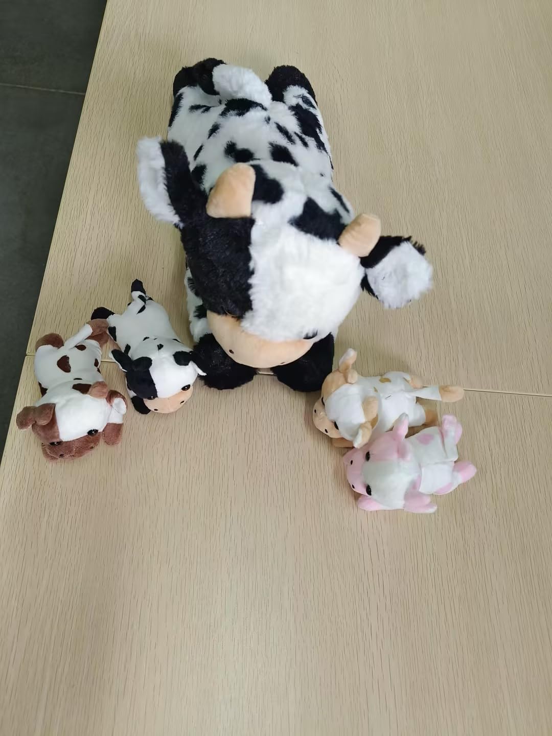 Amazon.com: Sumind 5 Pcs Cow Plush Animals Set Mommy Cow Stuffed Animal ...