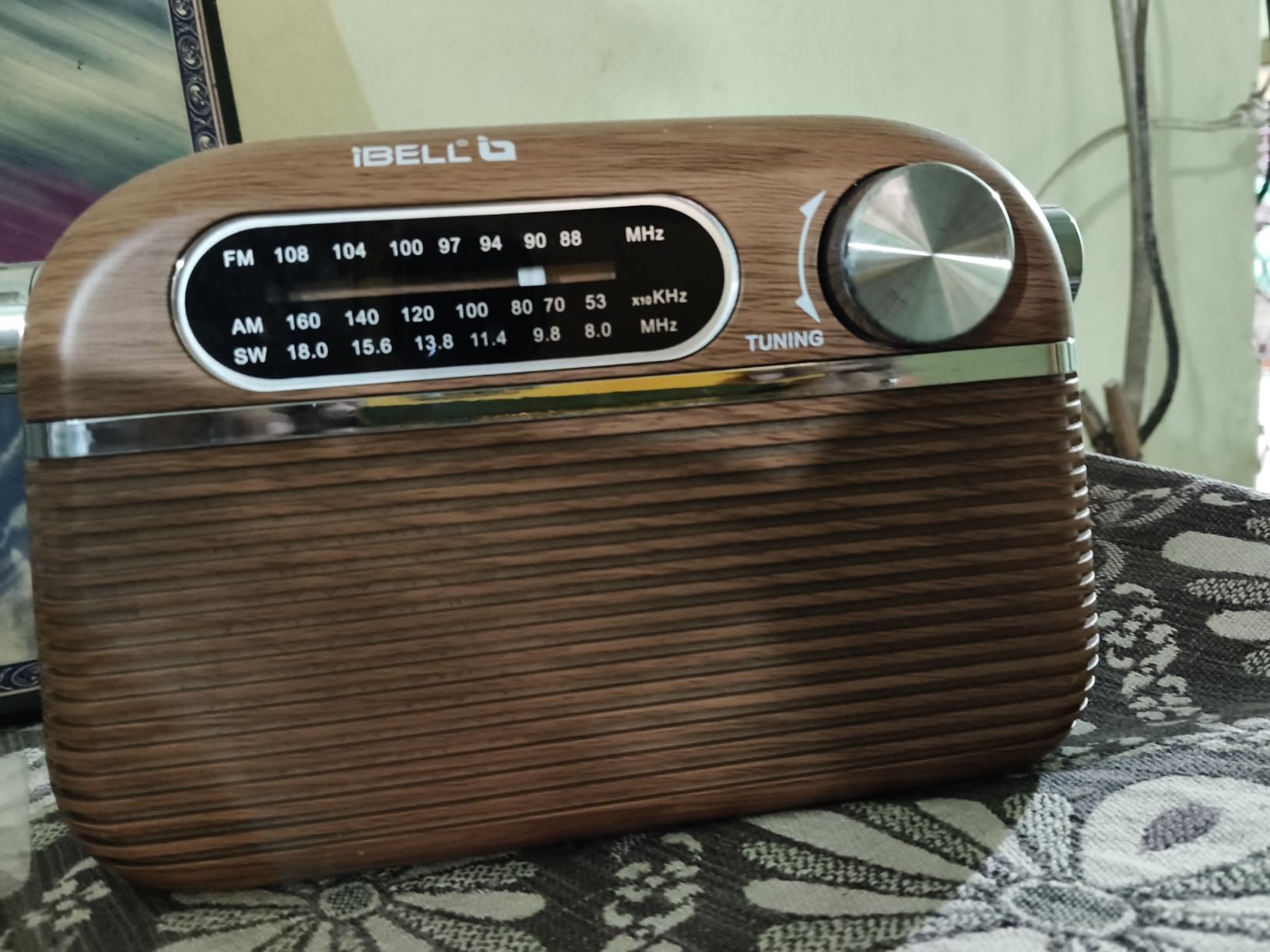 iBELL FM700BT Portable FM Radio with Bluetooth Speaker, USB, SD Slot ...