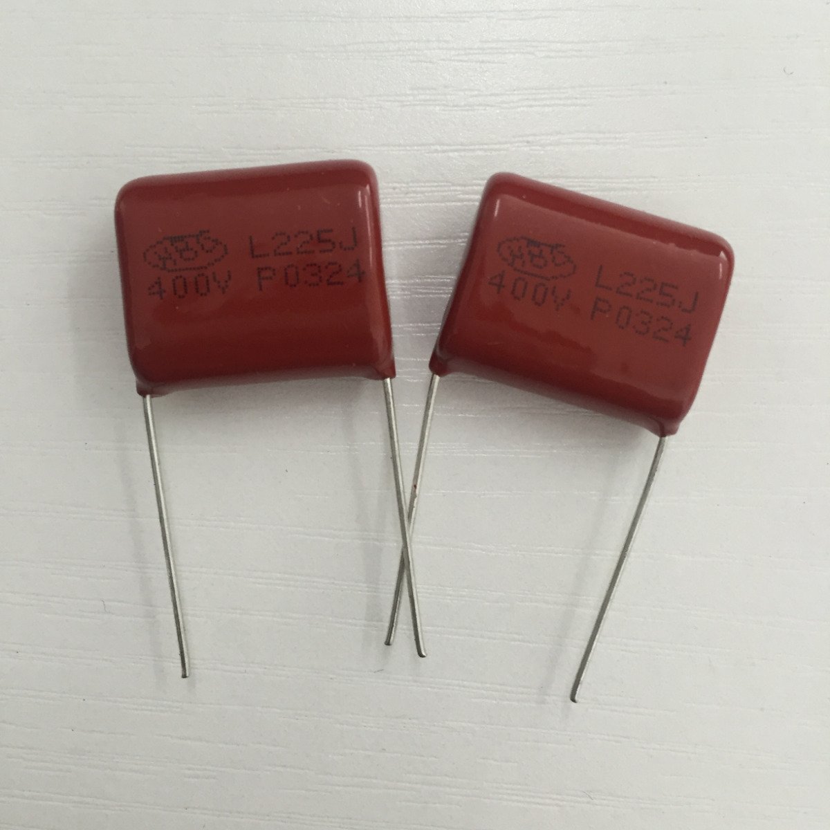 E-First 20PCS CBB21 225J 400V 2.2UF 2200NF P20 Metallized Film ...