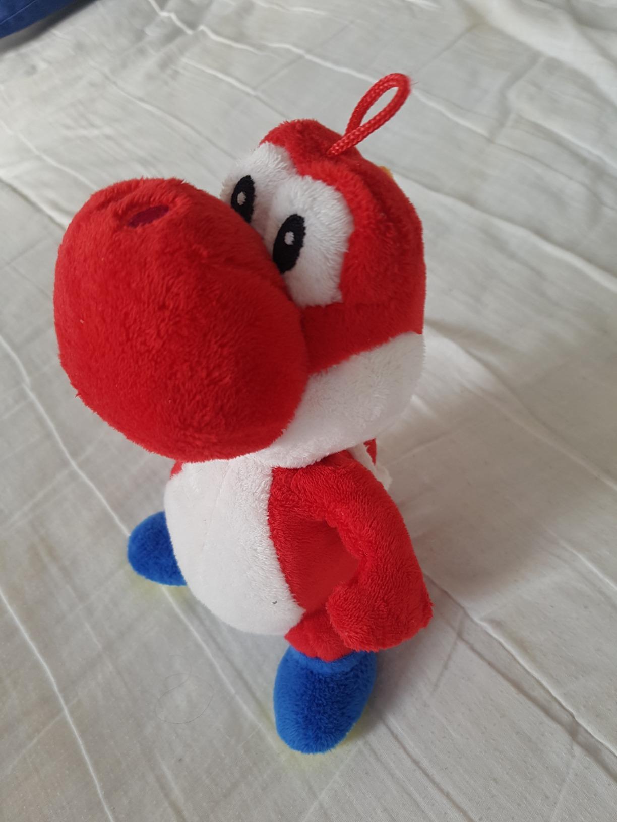 Nintendo Super Mario Bros. 7" Plush: Red Yoshi : Amazon.co.uk: Outlet