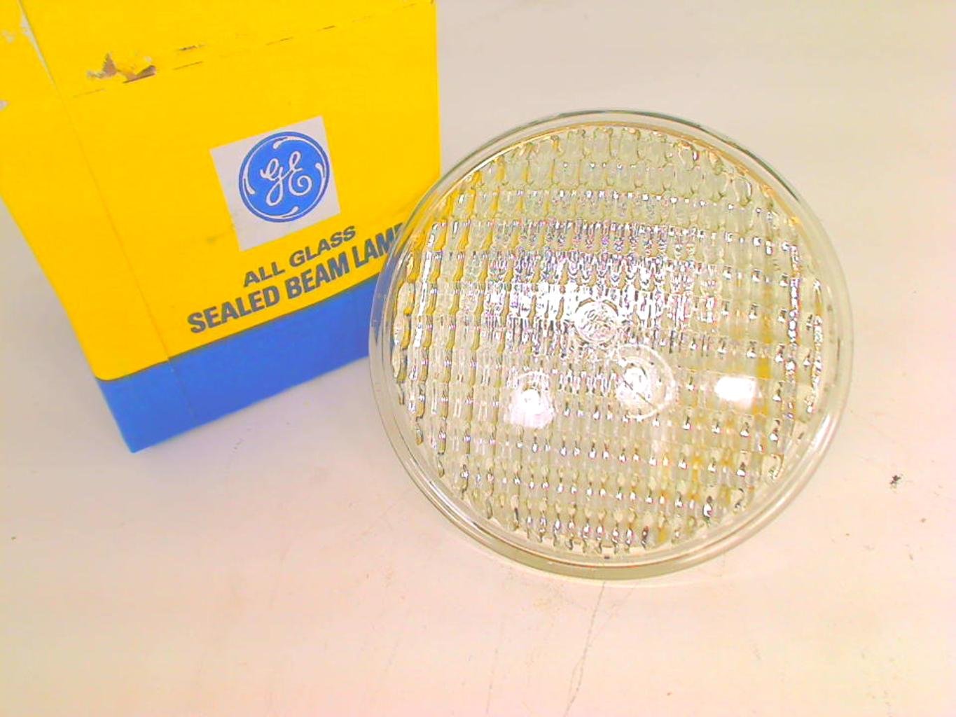 Amazon.com: Bulb Assembly for Case IH 495, 595, 995 Tractors. Part ...