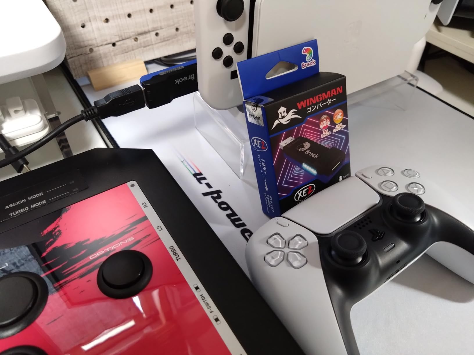 Amazon.co.jp: Brook Wingman XE 2 コンバーター – PS、NS、NS2、PC対応の2-in-1ワイヤレスコントローラーアダプター、リマップ＆調整可能なターボ機能 ...