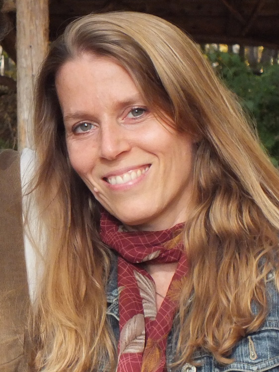 Amazon.com: Dr. Erica Warren: books, biography, latest update