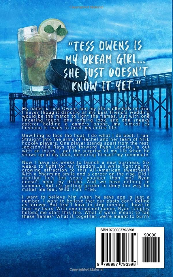 Snapklik.com : Pucking Wild: A Reverse Age Gap Hockey Romance