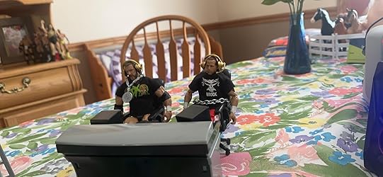 Amazon.com: Ultimate Black Commentator Table Playset for Wrestling ...