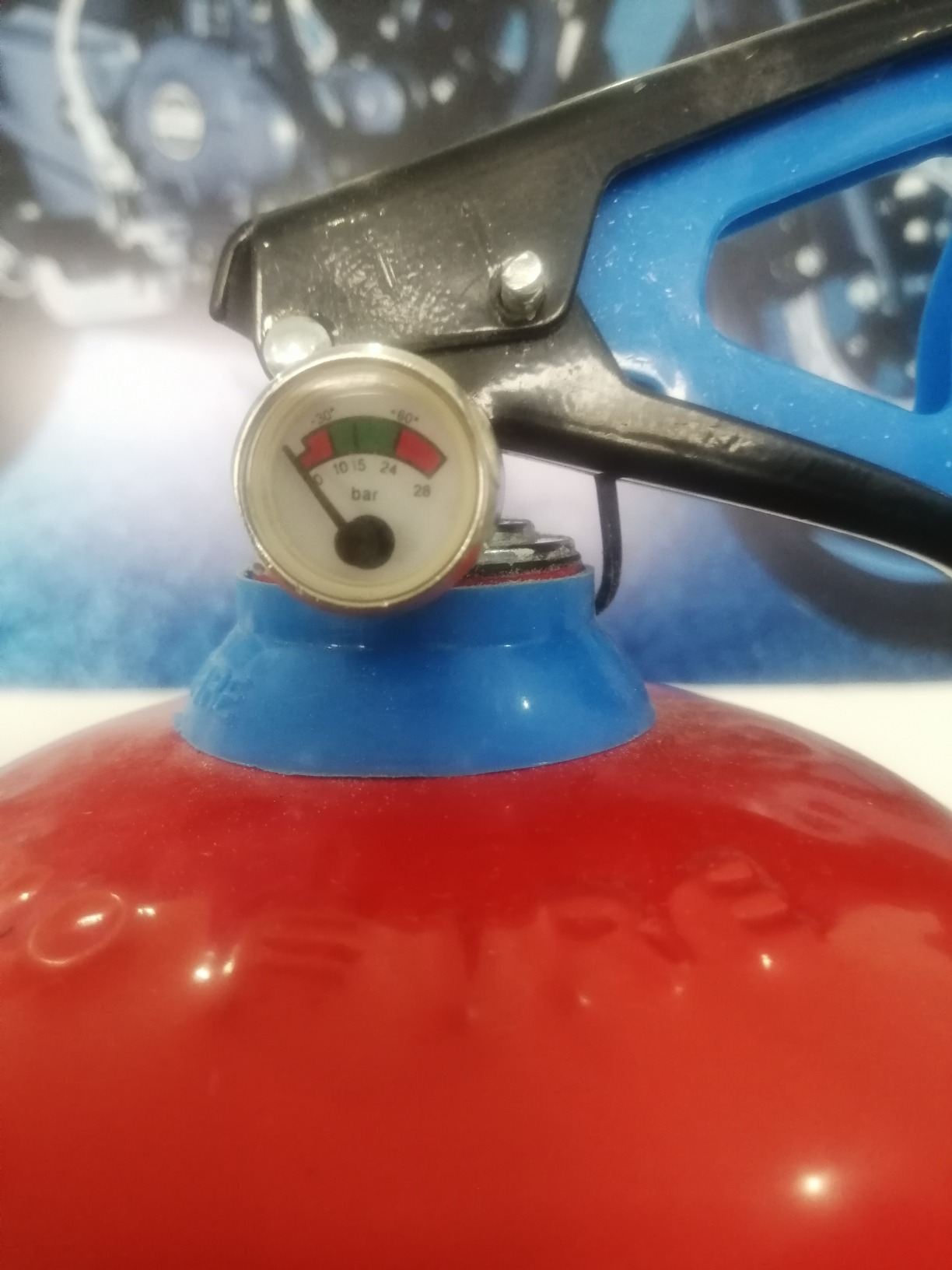 Eco Fire Dry Chemical Powder (DCP) Type 6 Kg Fire Extinguisher (Red and ...