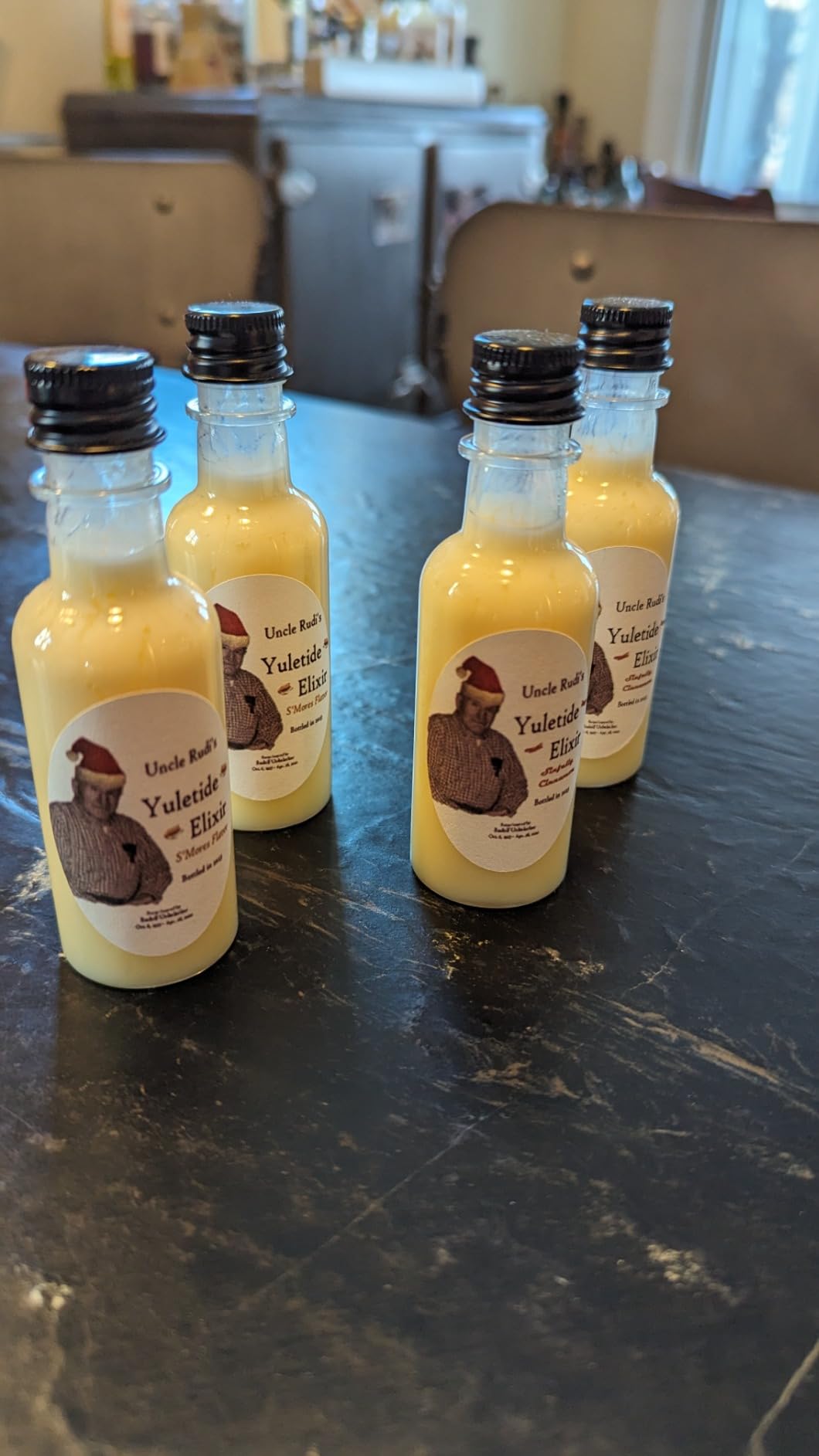 Amazon.com: Stockroom Plus 30 Pack 50ml Mini Liquor Bottles with Caps ...