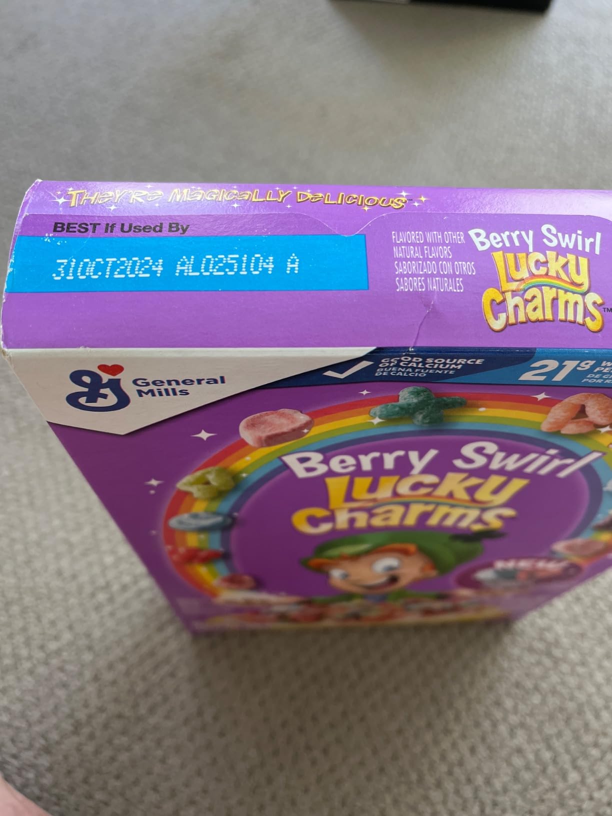 Lucky Charms Berry Swirl Breakfast Cereal with Marshmallows, Kids ...