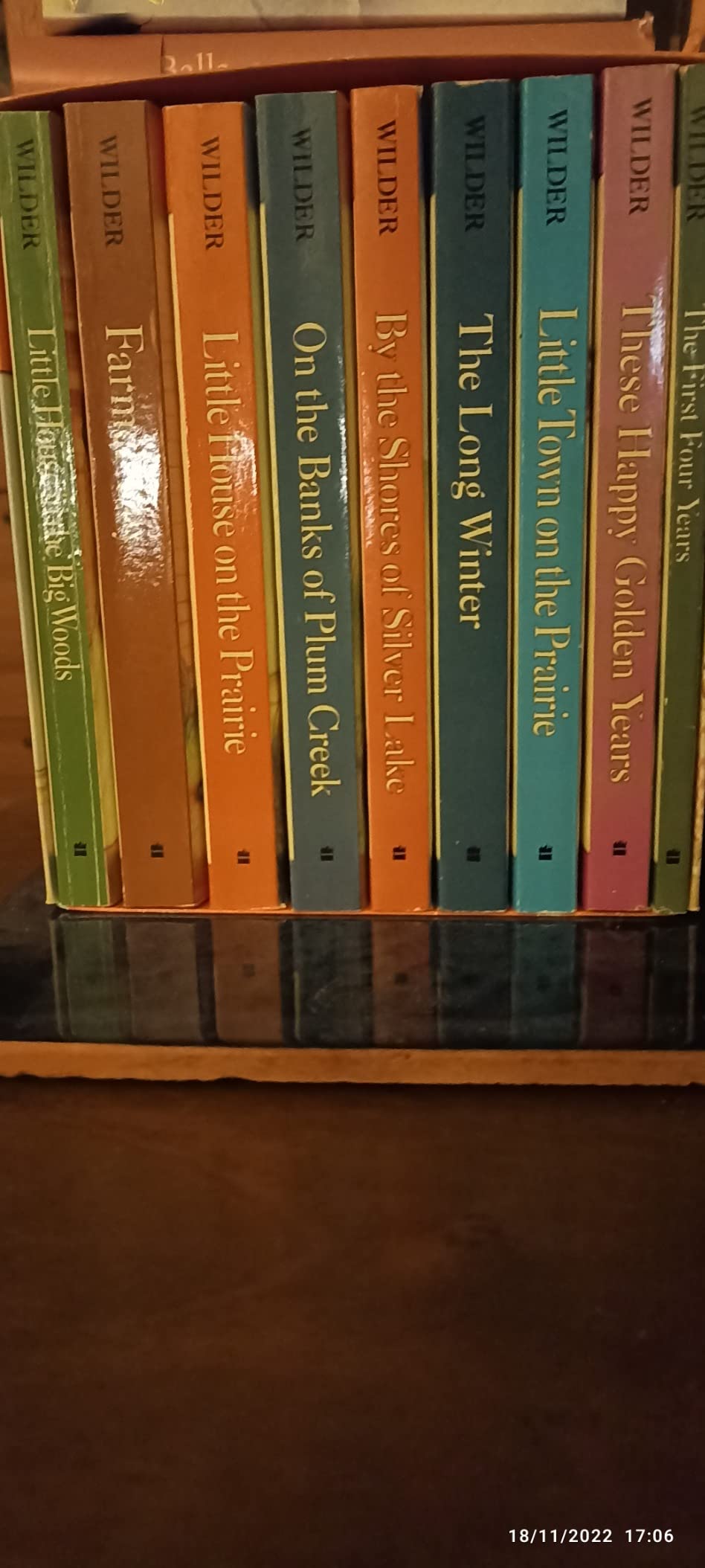 Little House Complete 9-Book Box Set: Books 1 to 9 : Wilder, Laura ...