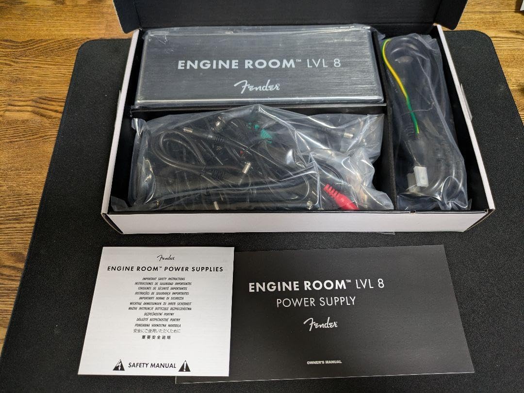 Amazon.co.jp: Fender Engine Room LVL8 Power Supply : ホビー