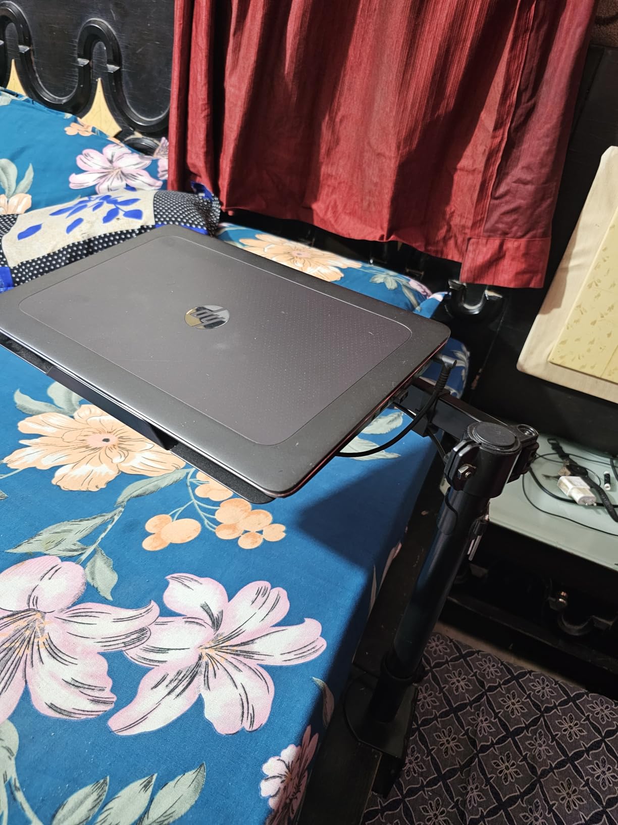 Mount-It! Laptop Desk Mount, Fully Adjustable Ergonomic Laptop Arm with ...