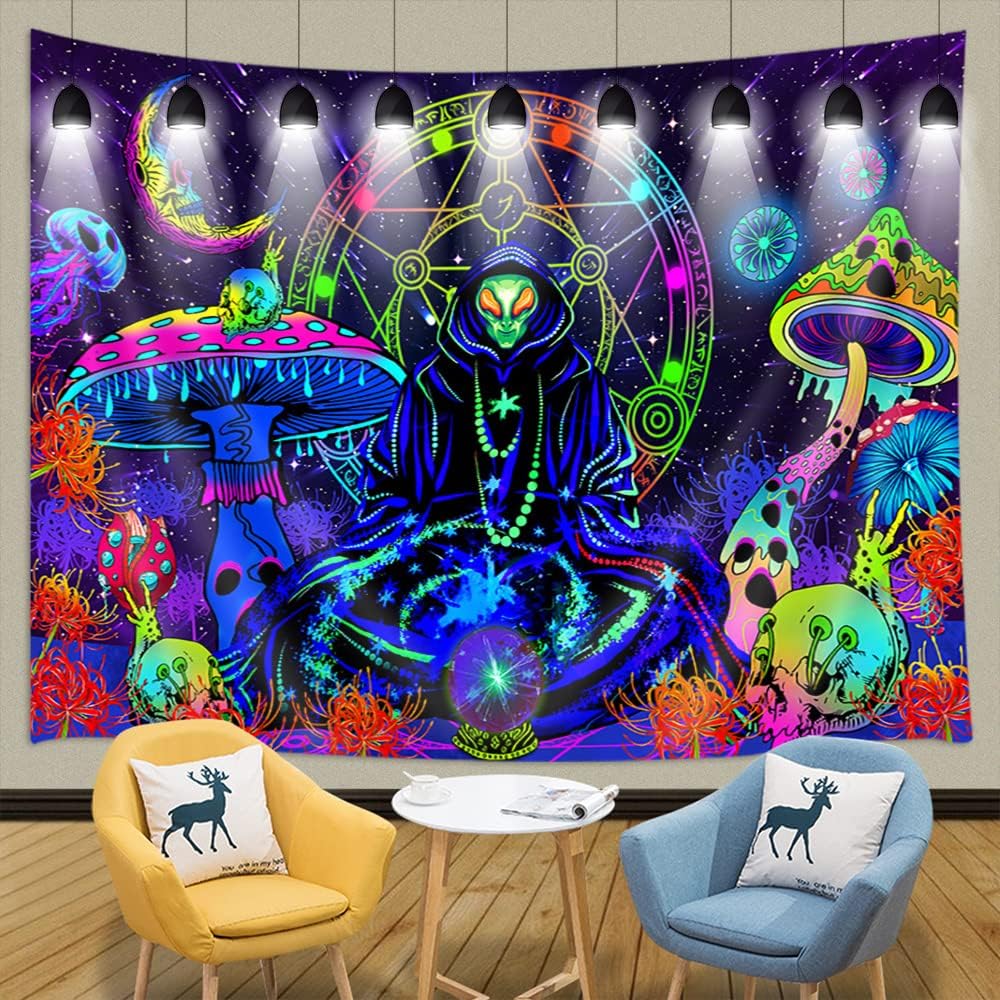 Amazon.com: Cool Alien Tapestry, Trippy Mushroom UFO Space Tapestries ...