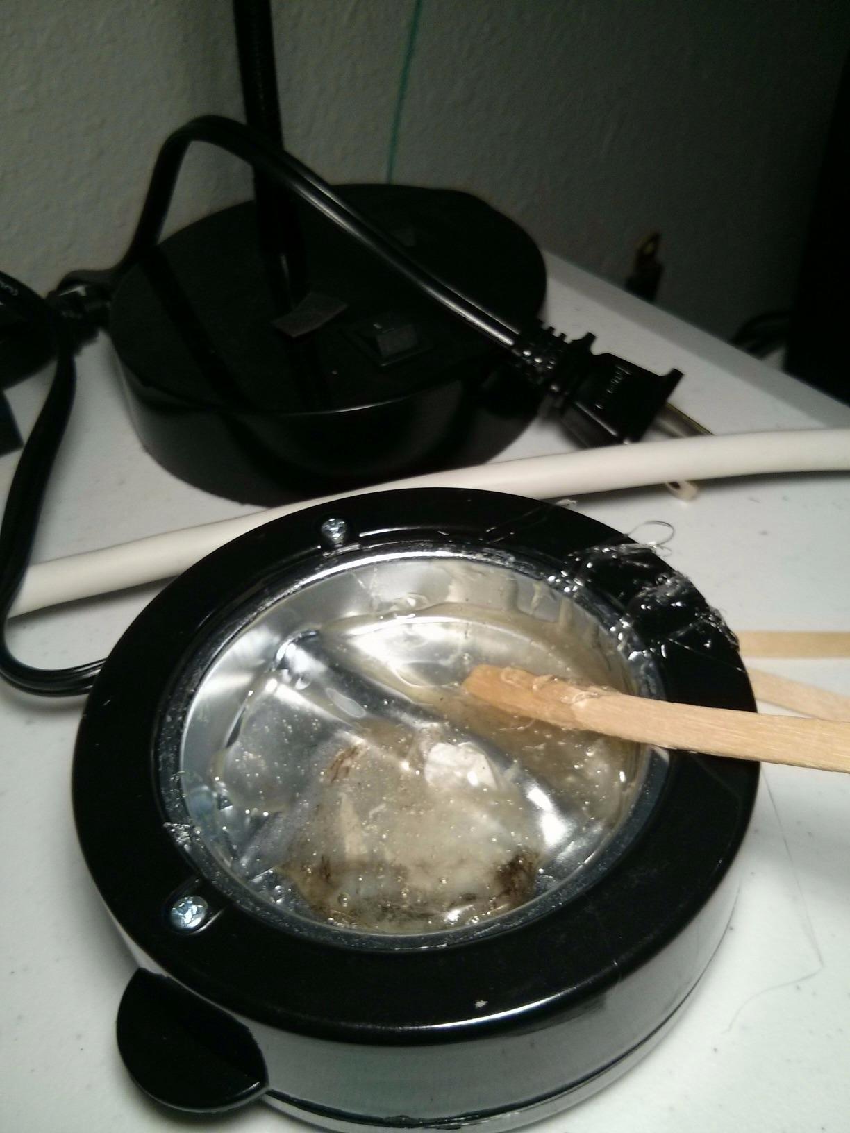 Amazon.com: Darice Hot Melt Glue Pot (1pc), Black – Ideal for Crafting ...