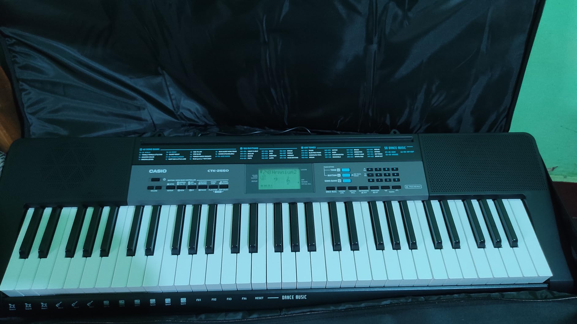 Casio CTK-2550 61-Key Portable Keyboard with Piano tones, Black ...