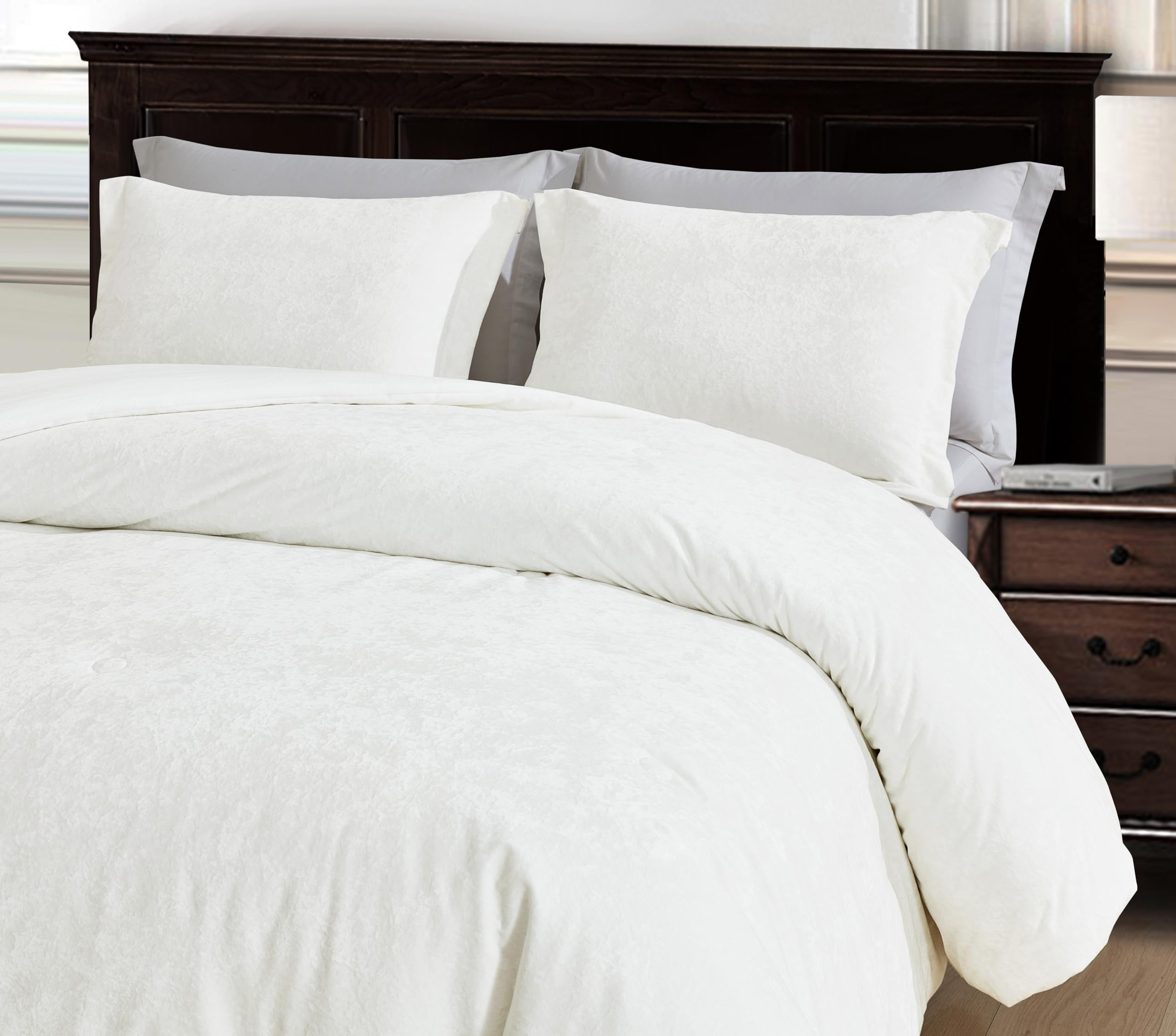 Amazon.com: Chezmoi Collection Lux 3-Piece Cream White Velvet Comforter ...