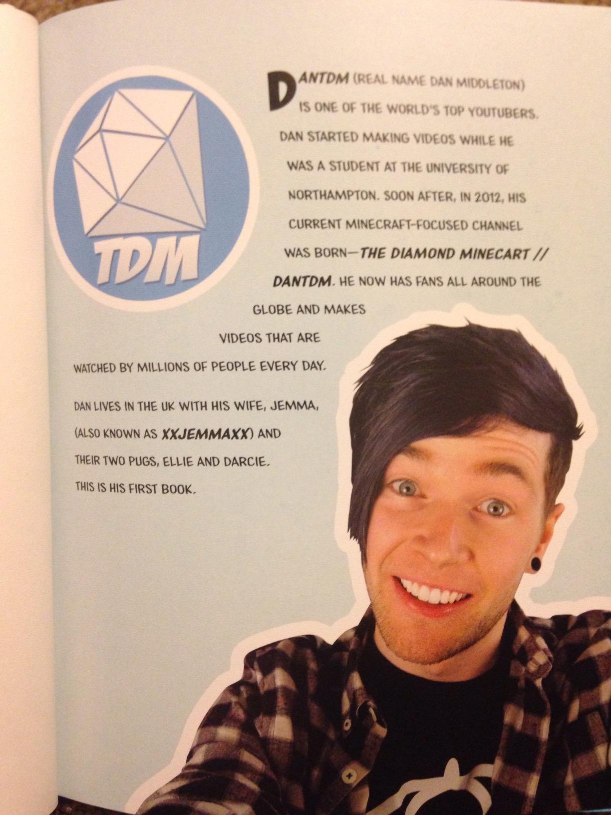 Amazon.com: DanTDM: Trayaurus and the Enchanted Crystal: 9780062574329 ...