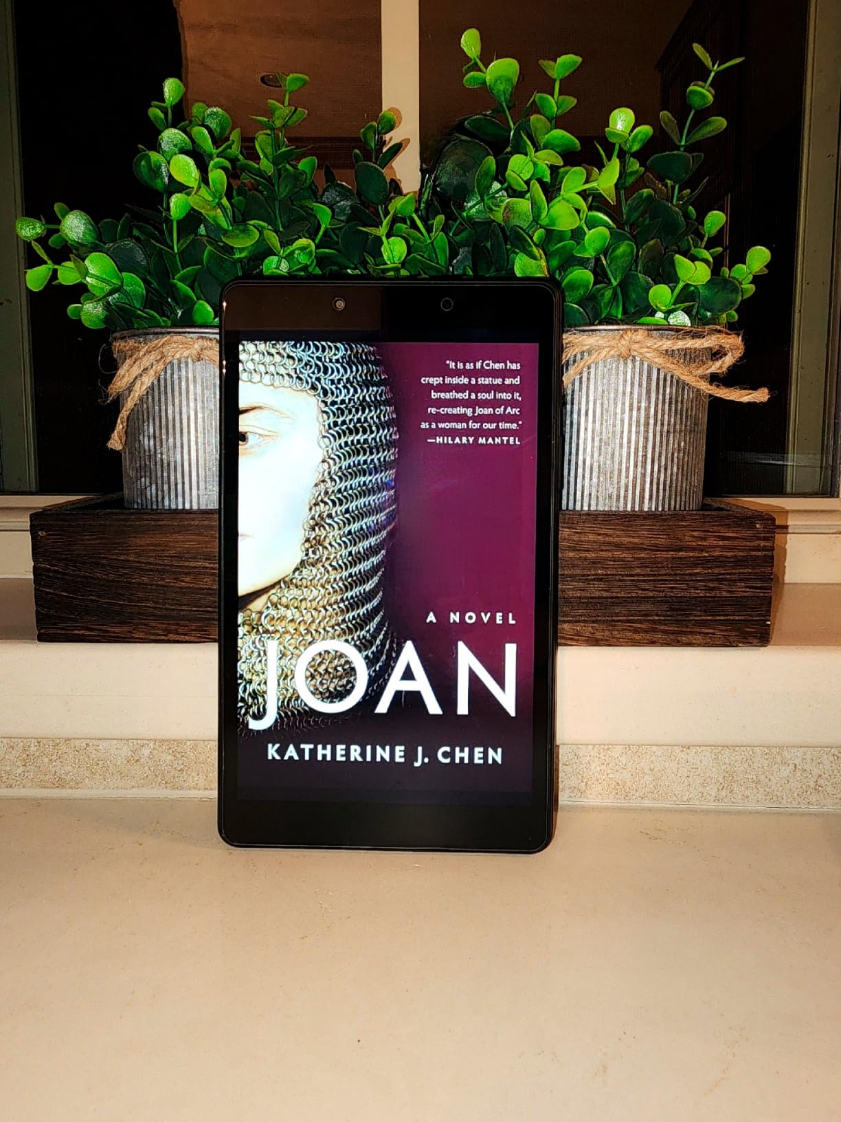 Amazon.com: Joan: A Novel of Joan of Arc: 9781984855800: Chen ...