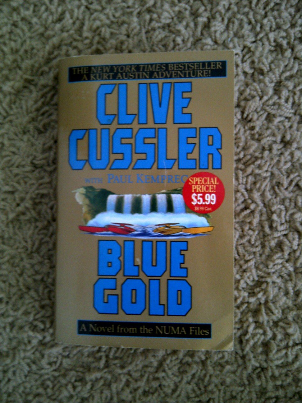 Amazon.com: Blue Gold: A Novel from the NUMA Files: 9780743467186 ...