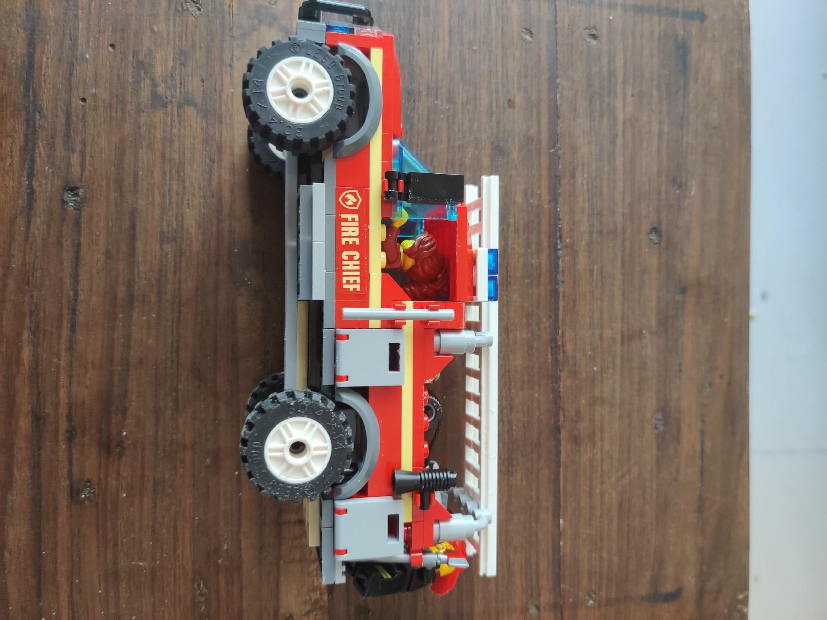 LEGO 60231 Fire Chief Response Truck : Amazon.in: Toys & Games