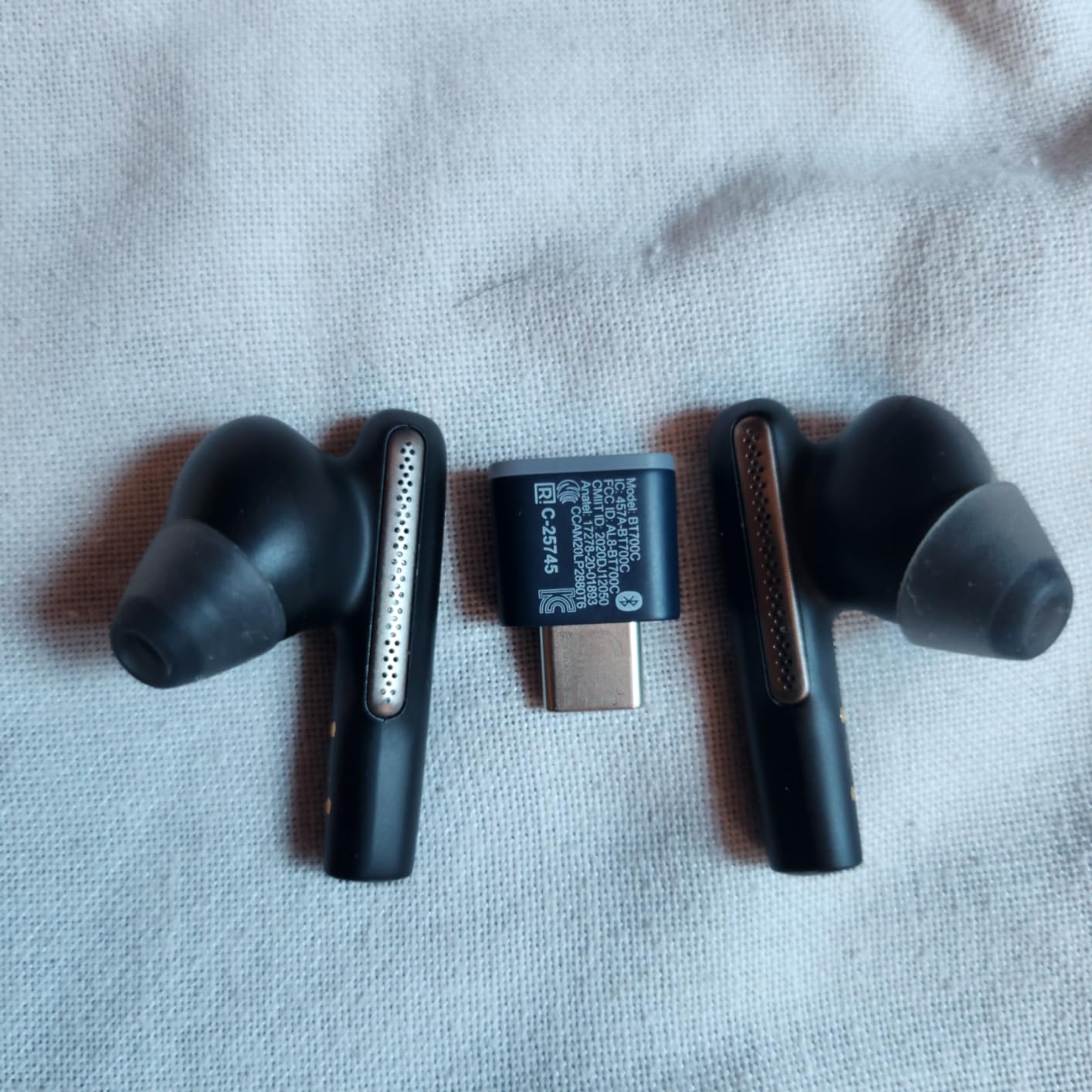 Poly (Plantronics) Voyager Free 60 UC True Wireless Earbuds, in-Ear w ...