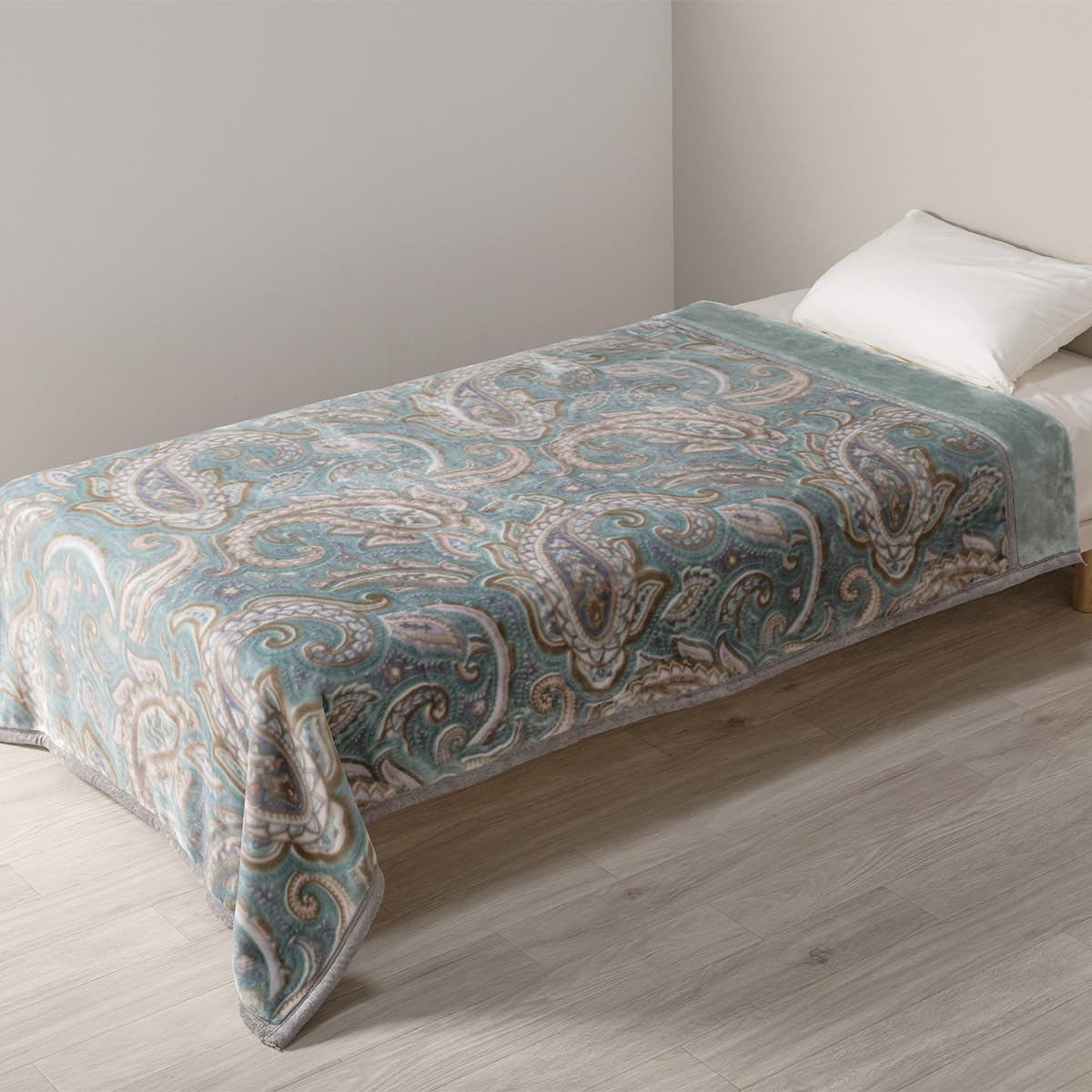 Amazon｜西川 ポリエステル2枚合わせ毛布 シングル 柔らか 秋冬用 暖か 合せ毛布 LP3662 吸湿発熱 接触温感 7284 A20/ブルー[B] シングル｜ブランケット・毛布 オンライン通販