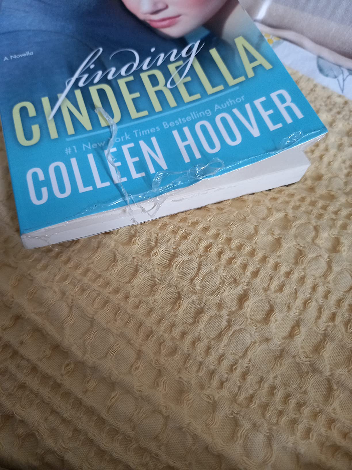 Finding Cinderella: A Novella: 3 : Hoover, Colleen: Amazon.com.au: Books