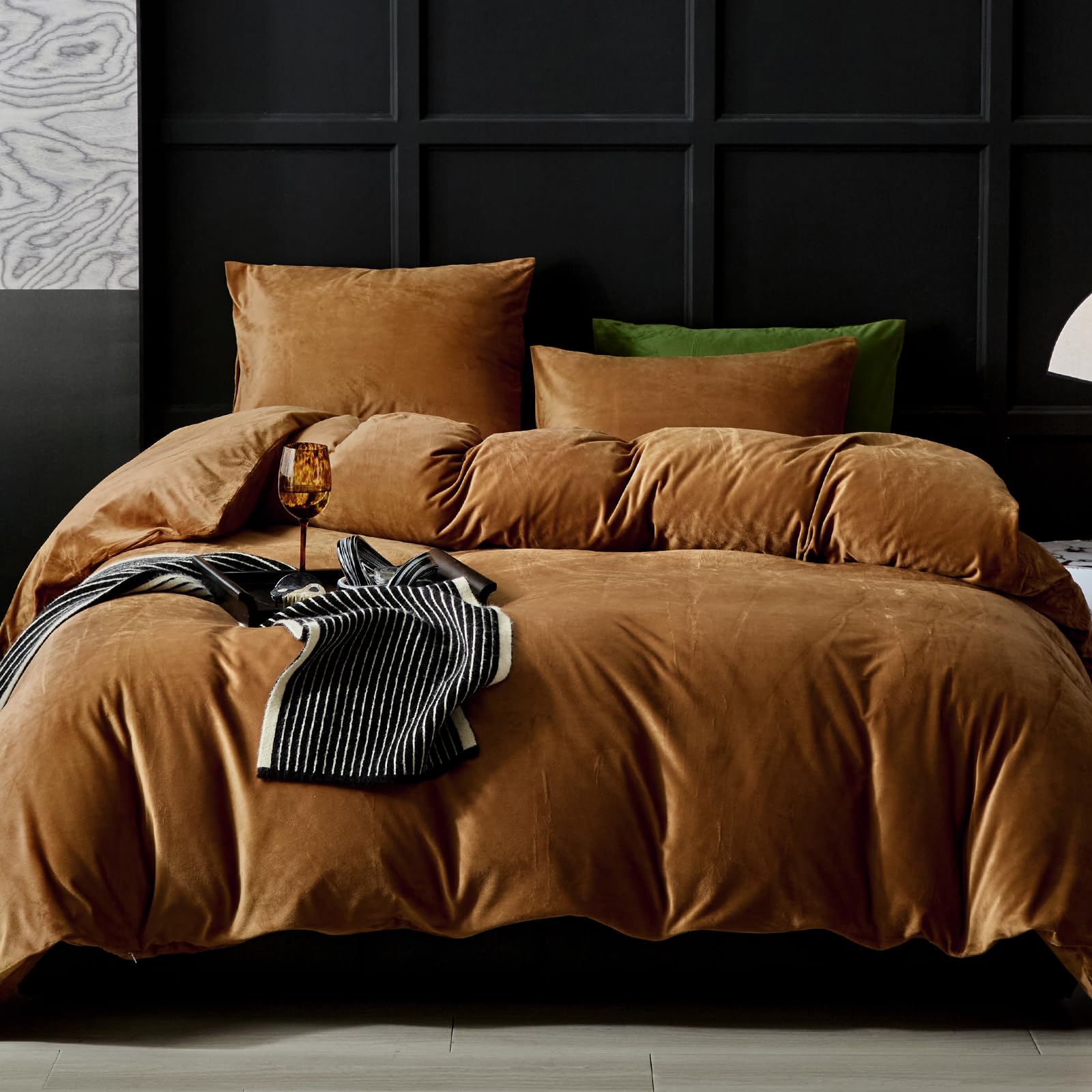 Amazon.com: WARMDERN Camel Velvet Duvet Cover King Size Flannel Duvet ...