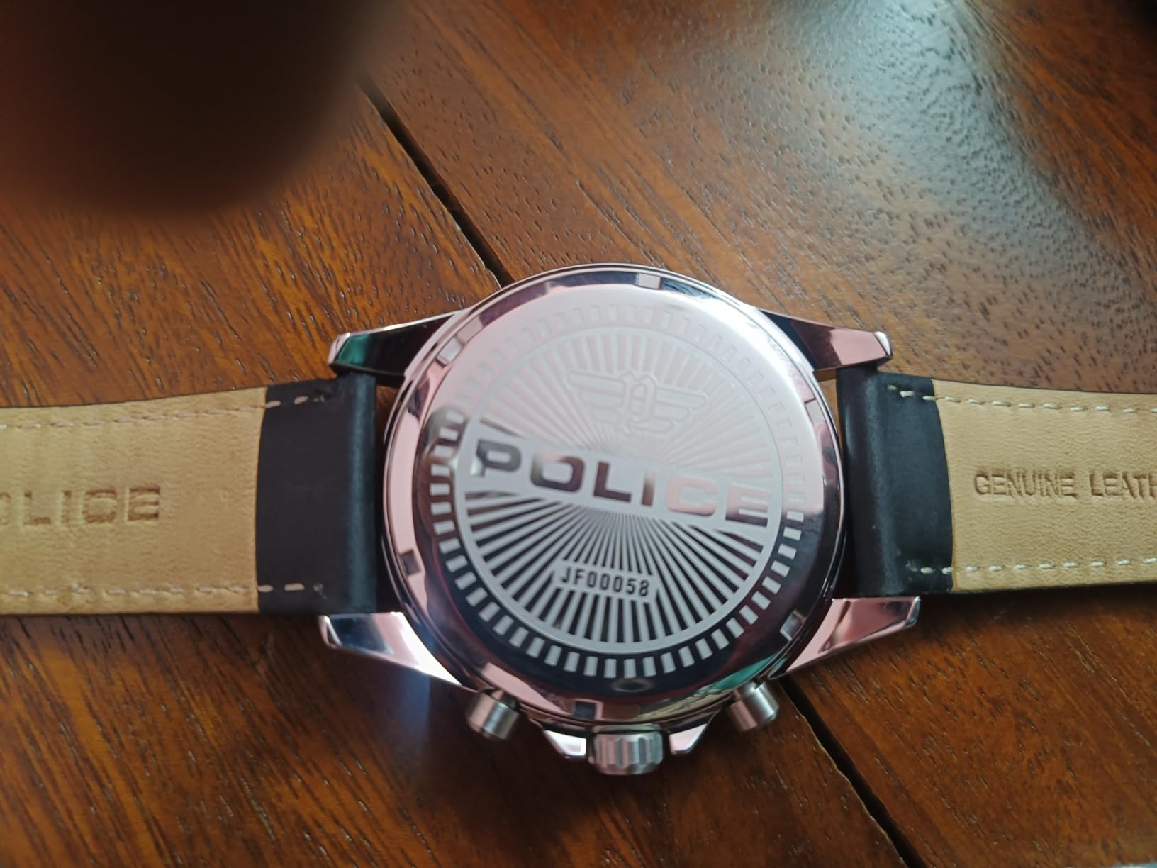 Police Analog Orange Dial Men's Watch-PLPEWJF0005804 : Amazon.in: Fashion