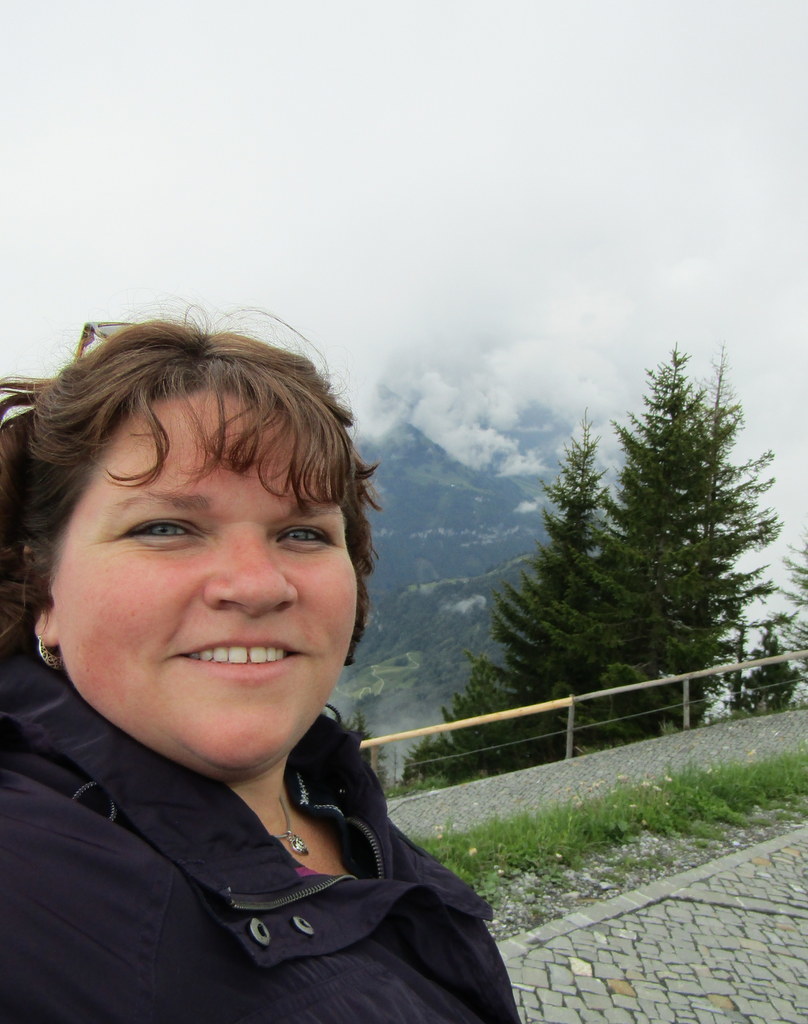 Amazon.co.uk: Sarah Shuff: books, biography, latest update