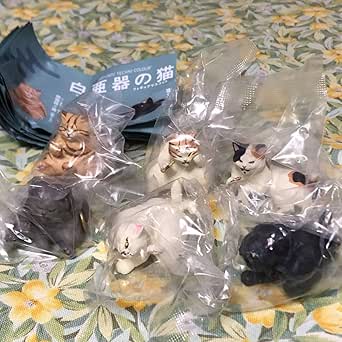 Amazon.co.jp: No Cretaceous Cat Figure Mascot Set of 6 Types Gacha/Cat ...
