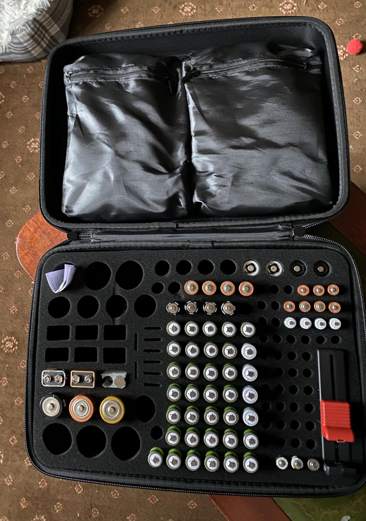 Tanness 140 Battery Case with Battery Tester | Battery Organiser ...