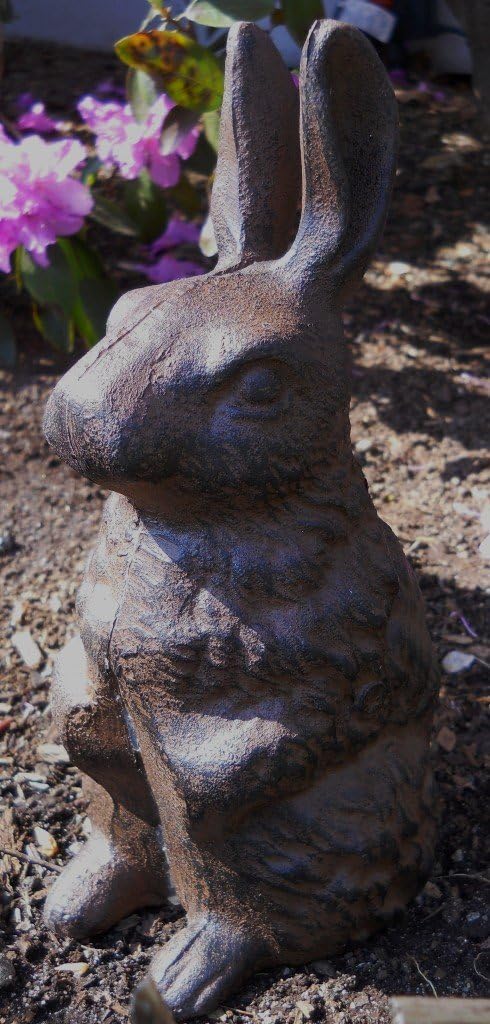 Amazon.com : Upper Deck Cast Iron Standing Rabbit Garden Statue - Brown ...