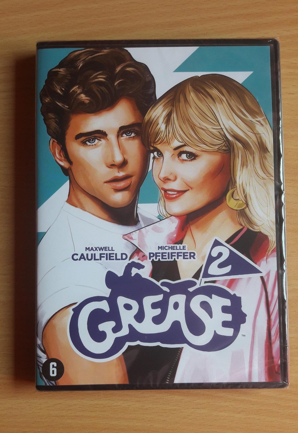Grease 2 [VHS] : Pfeiffer, Michelle, Caulfield, Maxwell, Pfeiffer ...