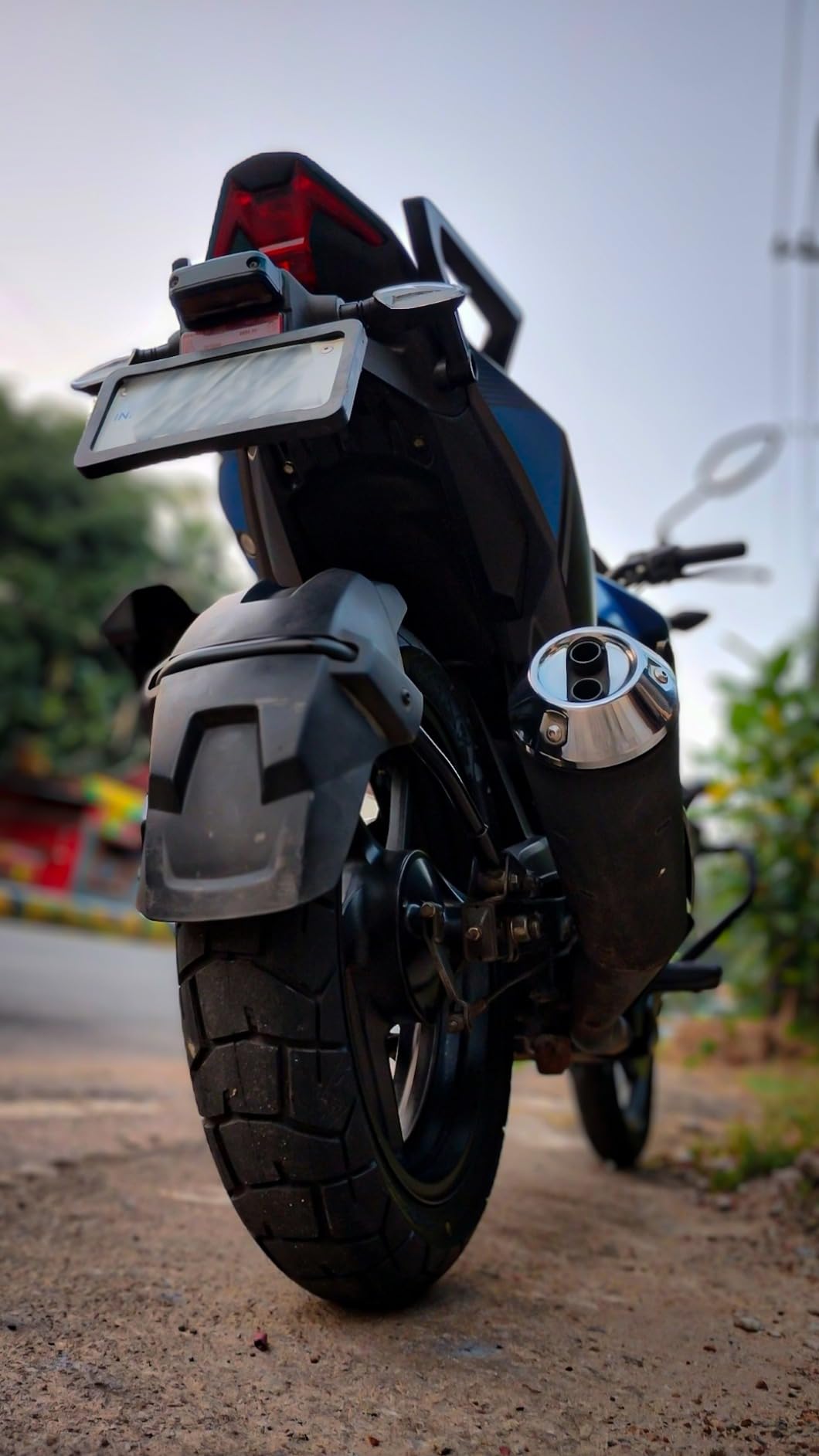 apollo 130/70-17 62P Tramplr ST Tubeless Bike Tyre, Rear : Amazon.in ...