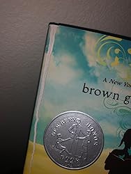Brown Girl Dreaming: Woodson, Jacqueline: 9780147515827: Amazon.com: Books