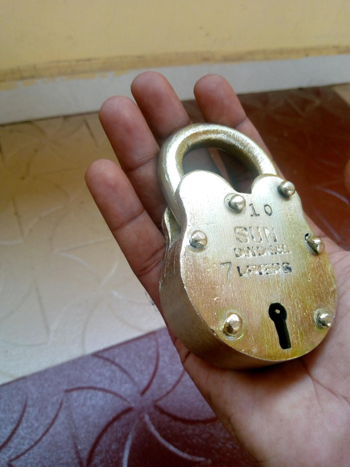 SUN Hand-Made 7 Levers Mango Pad Lock (Silver, 11.2 x 4.5 x 2.5 ...