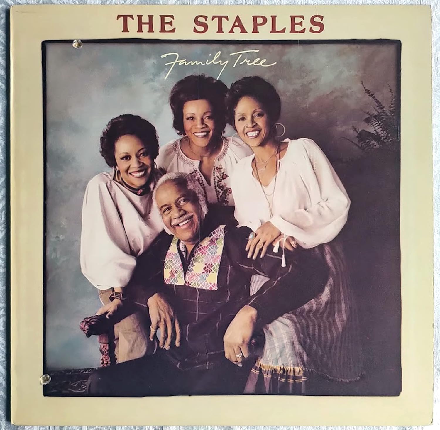 Amazon.com: The Staples - Family Tree: CDs & Vinyl
