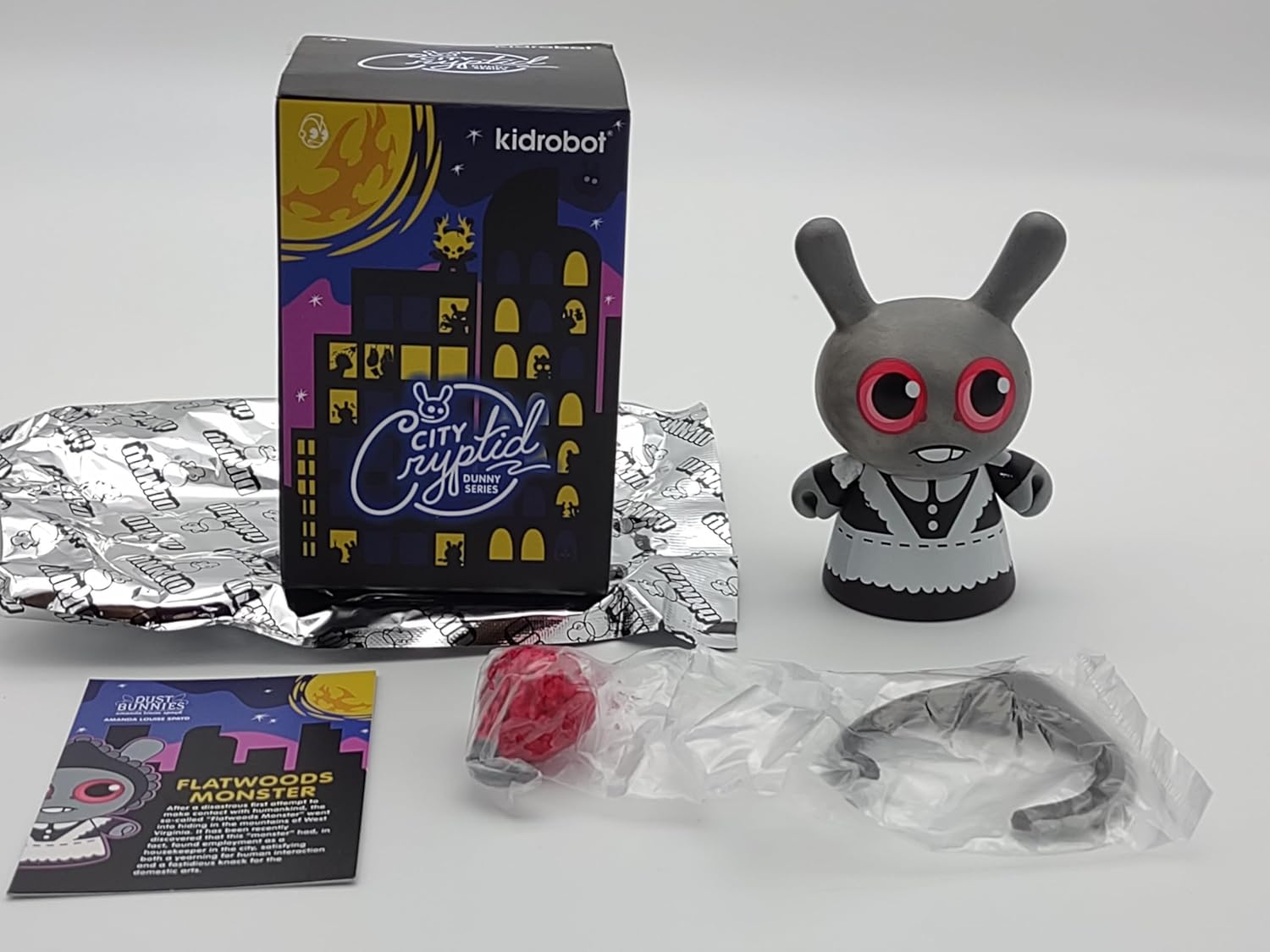 Amazon.com: Kidrobot City Cryptid Flatwoods Monster 2.9" Mini Vinyl ...